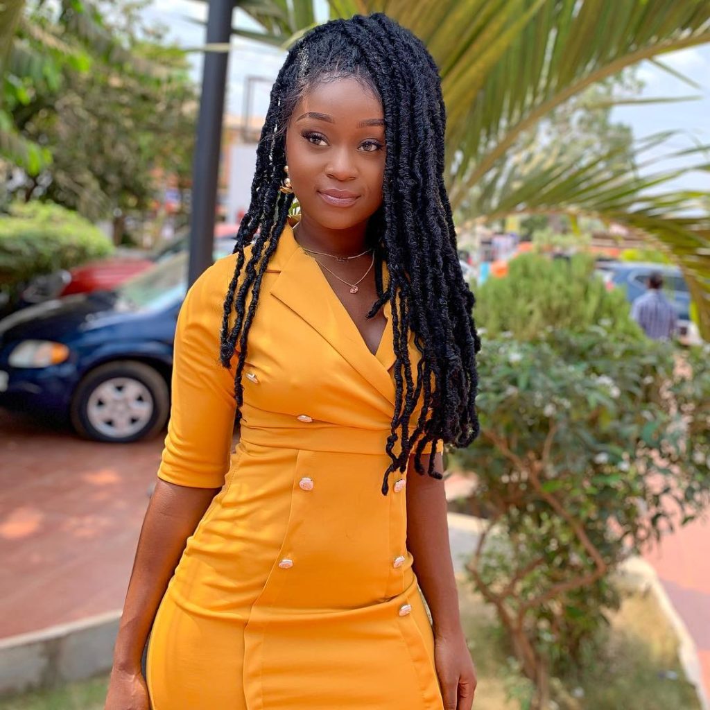 Beautiful Ghanaian Actress says she doesn't believe in the Bible, see ...