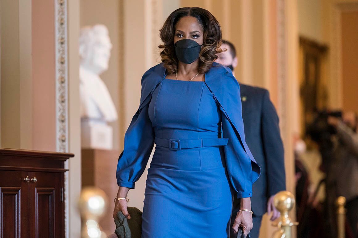 Meet Rep Stacey Plaskett, the woman who mesmerized us at Trump ...